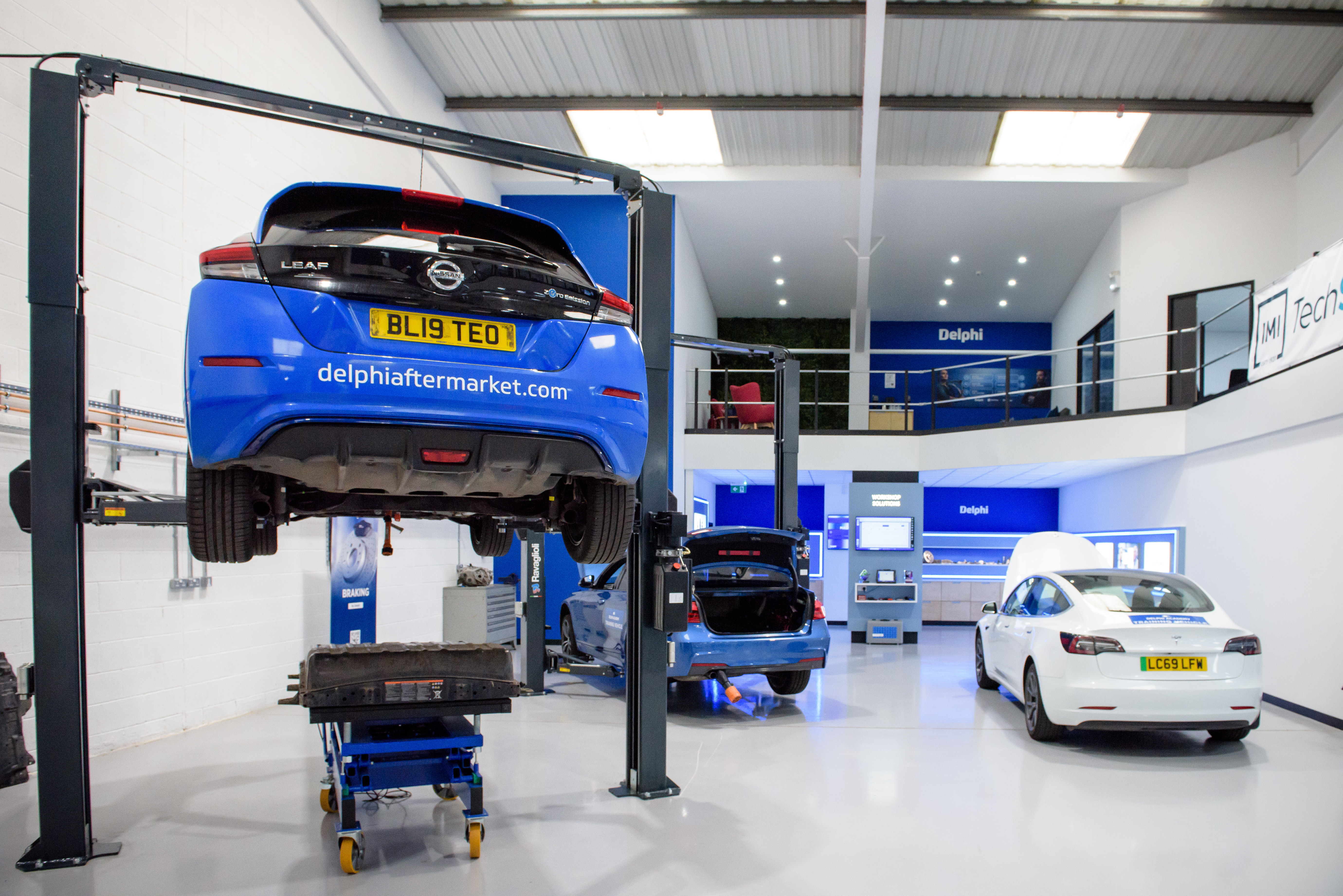 Delphi Academy unveils expanded ‘OEM-level’ training centre - Delphi ...