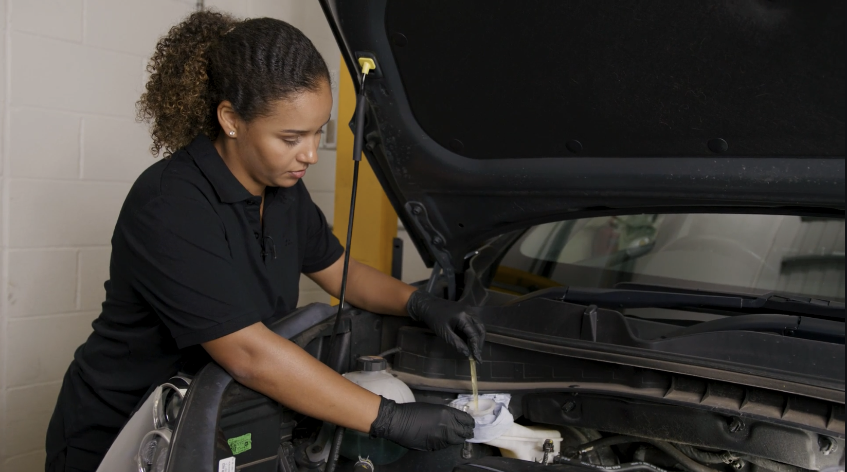 How to check and test brake fluid - Delphi